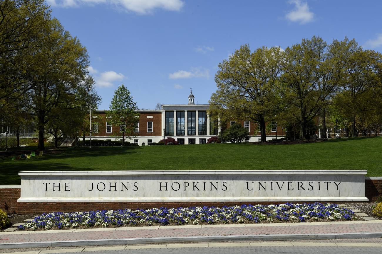 Case Study: Johns Hopkins University – Graduate Nursing - MomentMD